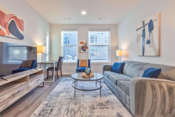 Luxury Apt With Rooftop Terrace And Pool - Concord, MA