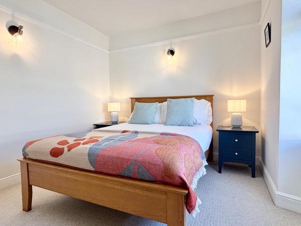 Pandora A Lovely Seaside Cottage In Newlyn Sleeps 4 - Penzance