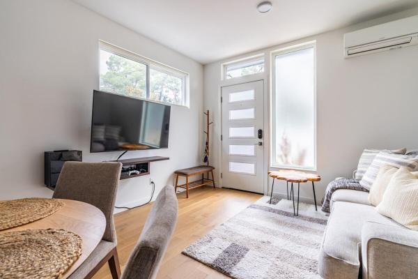 Townhome Amazing Rooftop Views - Seattle, WA