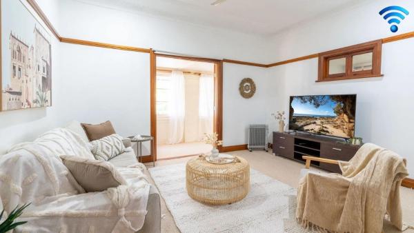 Bali Huts Escape - Nowra