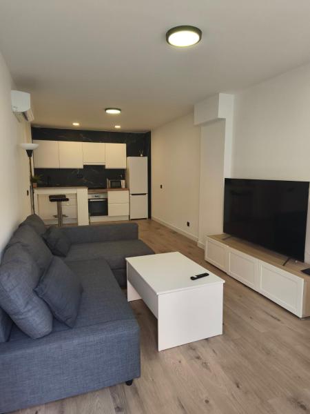 Oasis Deluxe Licencia 14931 - Torrejón de Ardoz