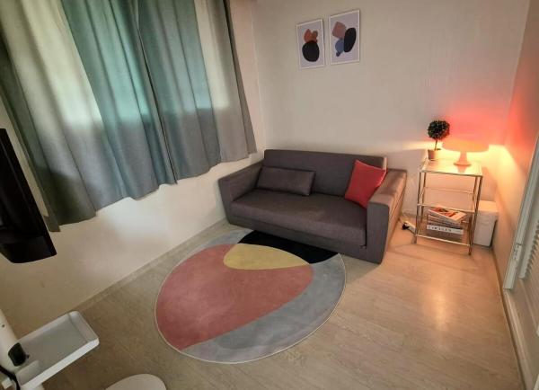 Open Mart, Traders 3 Minutes On Foot 15 Pyeong Entire House Room 2,living Room 1, Toilet 1, Tv, Free Parking - Uijeongbu-si