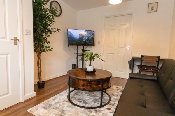 Swindon Cozy 2br Retreat - Swindon