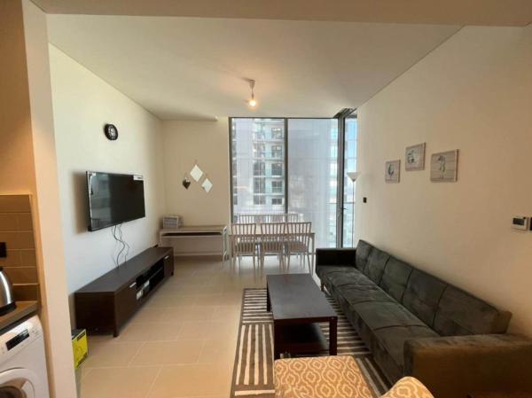 Oyo 887 Home A1607 Sobha Creek Vistas - 1br - Dubai