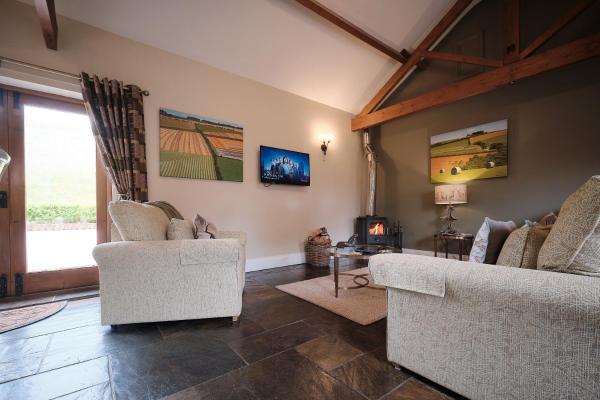 Swallows Nest Cottage - Cayton Bay