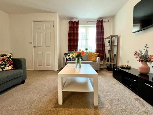 Delightfully Decorated Home, Private Parking And Garden,close To Abbey Wood And Woolwich Stations For Elizabeth Line Easy Access To Central London, West End,02,greenwich Maritime Museum - Forest Gate - London