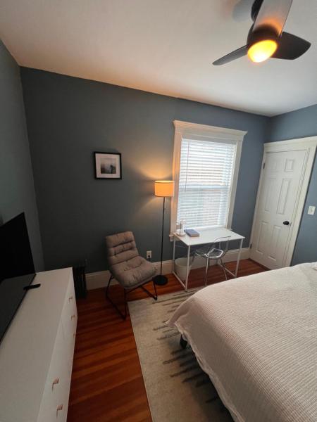 Cozy Private Room Fully Furnished In Boston - Boston, MA