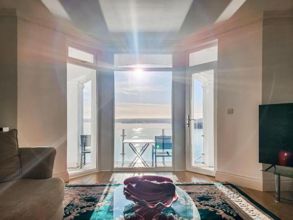 Riviera Apartment - Torquay