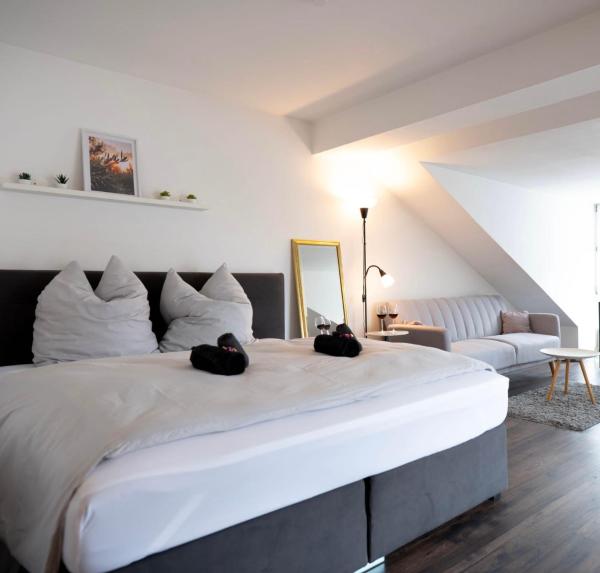 Greentreehomes - Studio - Balkon Mit Vesteblick - Privatparkplatz - Coburg