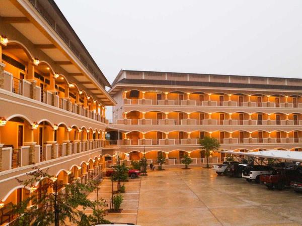 Capital O 75521 Sang Siri Apartment - Mueang Samut Songkhram District