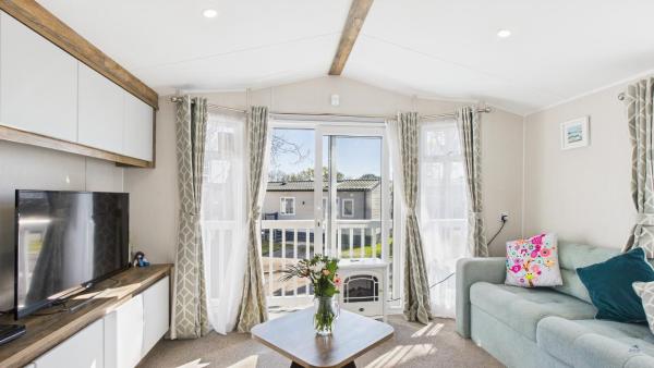 9 Beachlands - Beaulieu