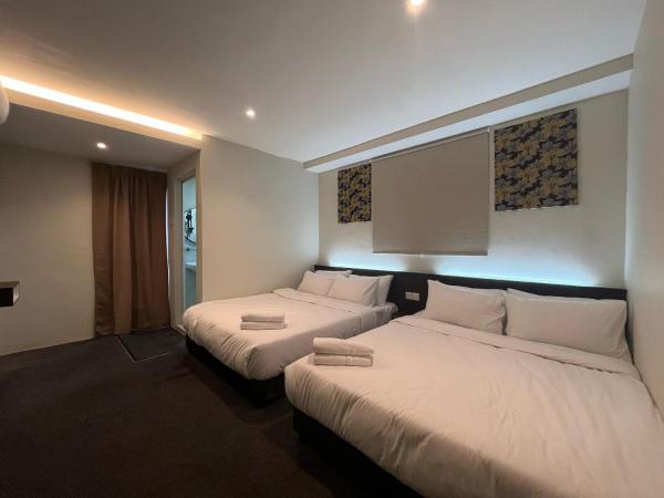 Swing And Pillows - Malacca Mahkota Parade - Batu Berendam