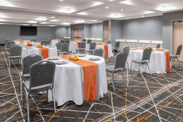 Hampton Inn Olathe - Spring Hill, KS