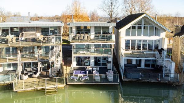 Mayfleet Hm19 Lower Mill Estate Cotswolds - Somerford Keynes