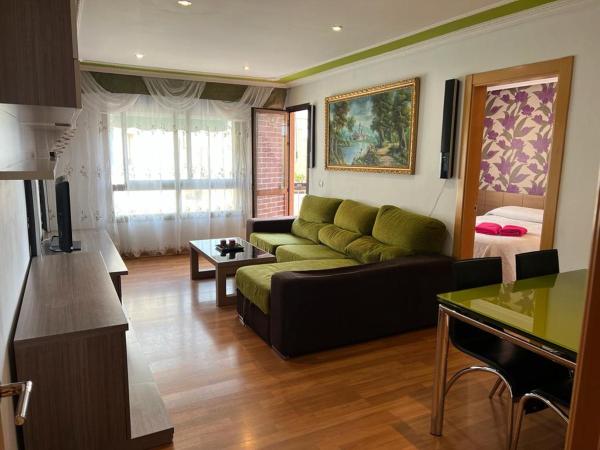 Bonito Piso De 4 Habitaciones- Port Aventura - Salou
