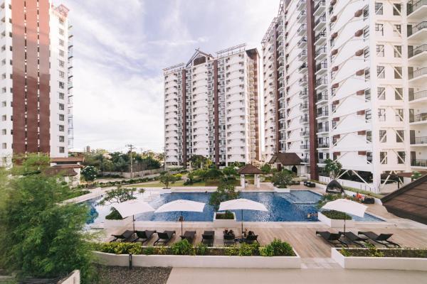 Royal Oceancrest Mactan Condominium Unit 1418a - Philippines