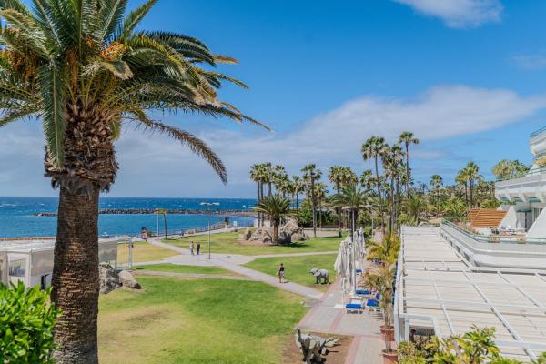 Apartamento Con Terraza En Primera Línea El Duque, Altamira - Costa Adeje