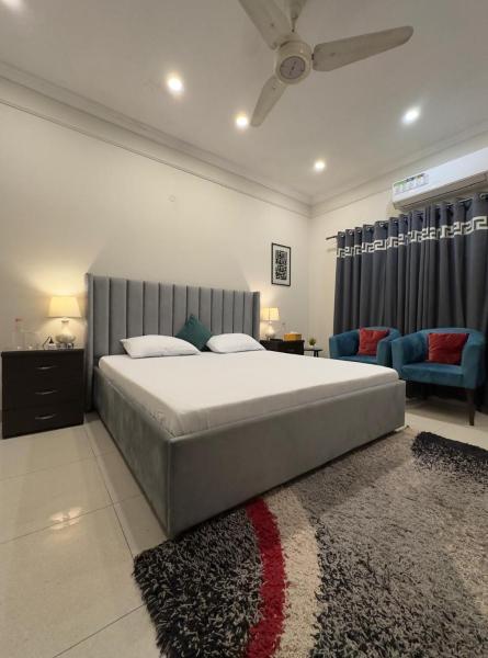 Cozy & Peaceful Rooms Near Lyallpur Galleria - Pakistan