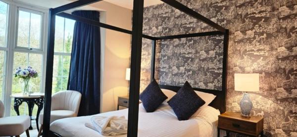 The Abbey Inn - Buckfastleigh