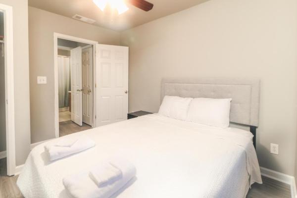 A Apartment For You - Smyrna, GA