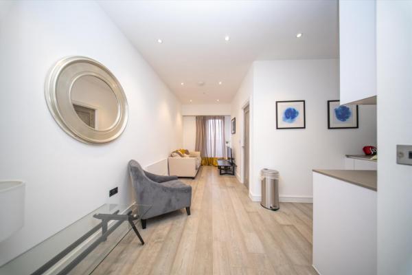 Stunning 1 Bed, 10 Min Walk To Slough Station - Buckinghamshire