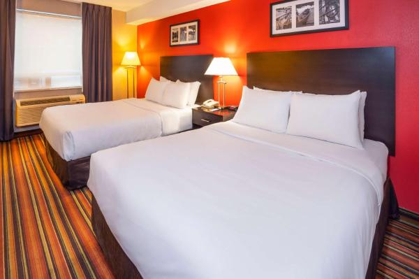 Comfort Hotel & Suites - Peterborough, ON, Canada
