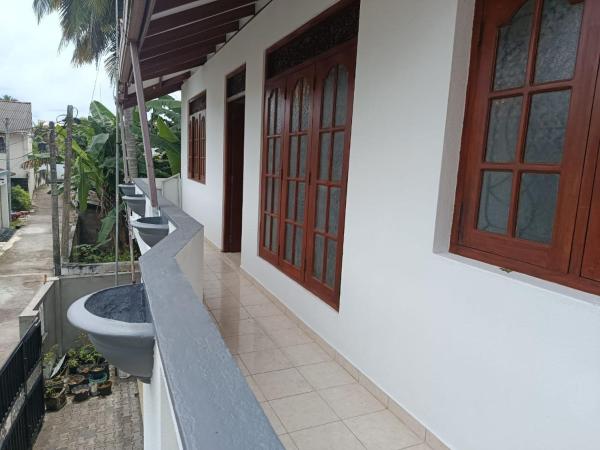 Coastal Bliss Apartment - Sri Lanka