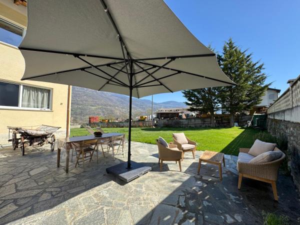 Maison Pleod - Vista Castello E Giardino Privato - Aosta
