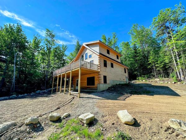 73r 73r Brand New Log Home On Quiet Side - Littleton, NH