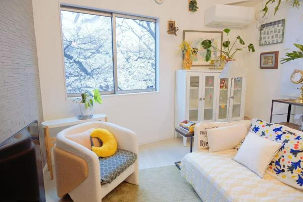 Waseda House -