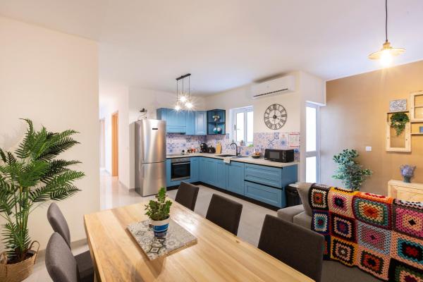 Quiet Traditional Stay - Rabat 3-bedroom Apartment - Malte