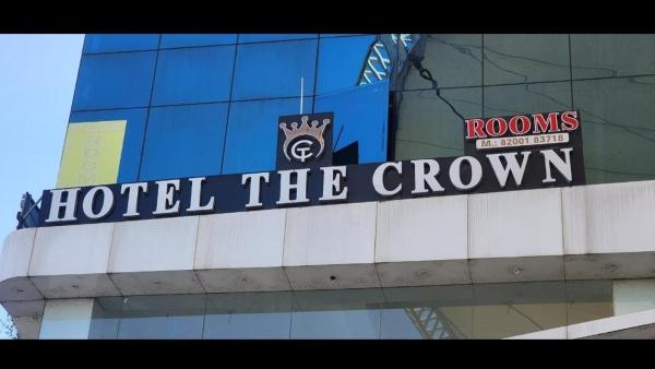 Hotel The Crown - Surat