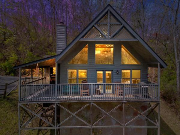 Tranquility - Quiet And Comfortable Cabin! Close To The Tanger Outlet Shopping Cabin - Sevierville, TN