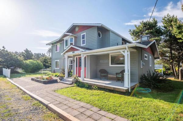 Ocean View Family & Couple Getaway - Oregon