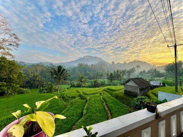 Bisbis House Iseh Village - Besakih