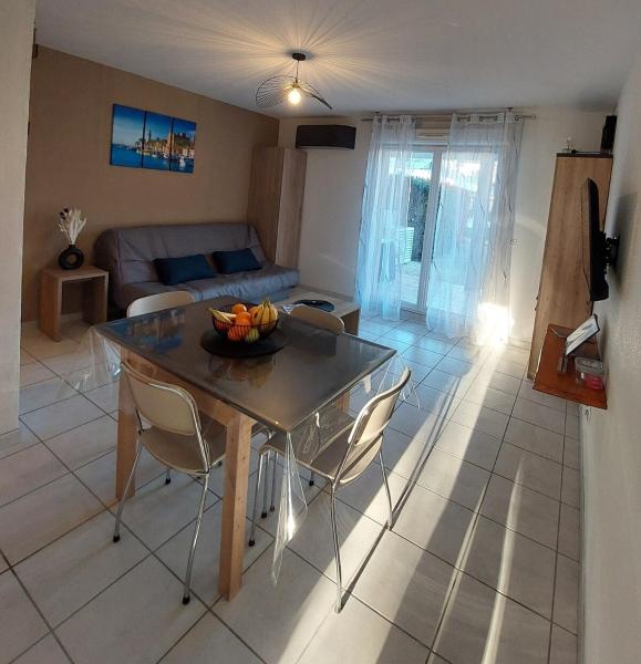 Route De L'espiguette - Rez De Jardin - Climatisé - Le Grau-du-Roi