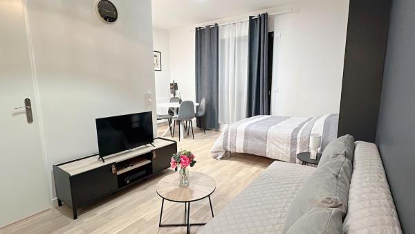 Modern And Comfortable Apartment - Villepinte