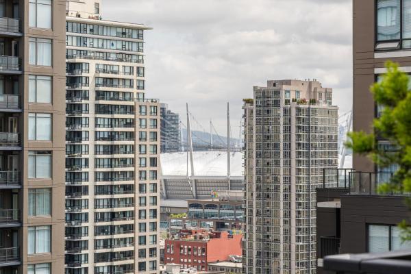 Urban Living At Its Finest Central 1br In Yaletown - 北溫哥華市