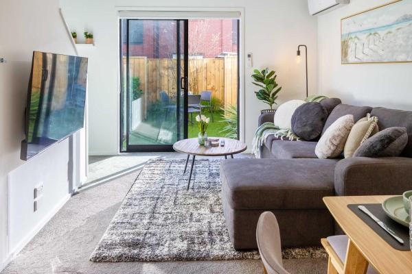 Cbd 2br With Backyard - Walk Everywhere - Lyttelton