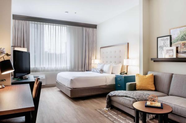 St Charles Coach House, Ascend Hotel Collection - New Orleans, LA