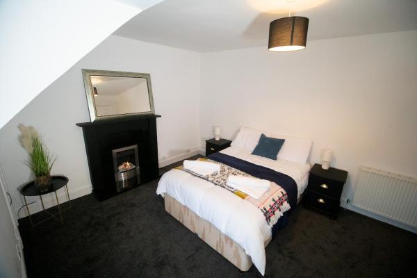 Beautify Refurbished Large 3 Bed Terrace - Hawick