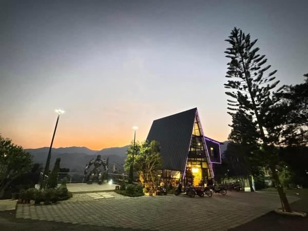 Cooper House Cafe And Farms - Mae Ai District