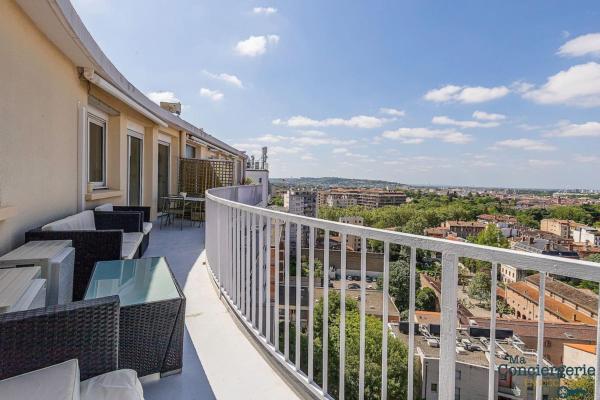 Montaudran Place Dupuy - Vue Panoramique -Métro - Toulouse
