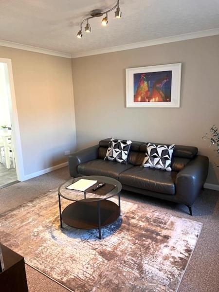 Kelpies Serviced Apartments Hamilton- 2 Bedrooms - Falkirk