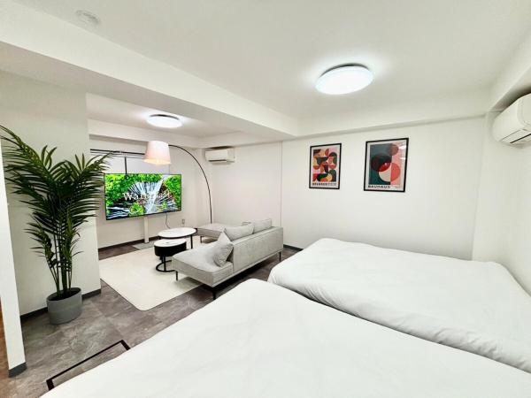 Shinjuku 13 Minup To 8 People 60 Sqmfull Renovationroppongi And Tsukiji Direct Accessfamily Group7 Min To Ochiai Minami-nagasaki Station - 調布市