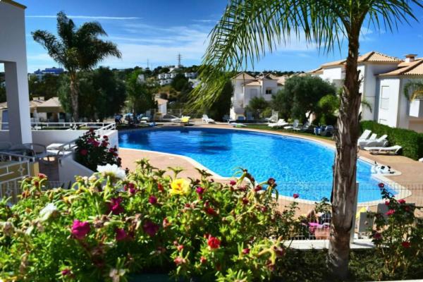 Farm Village- Townhouse 2 Mins From Old Town Albufeira - Faro District