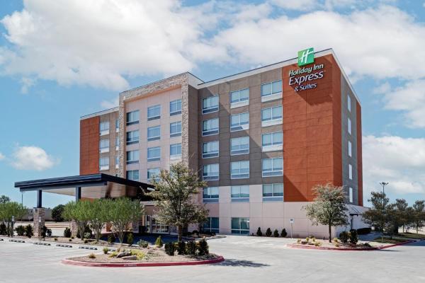 Holiday Inn Express & Suites Moore - Norman, OK