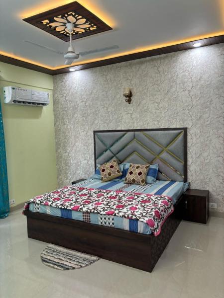 Radhika Luxury Apartment - Agra