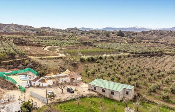 Stunning Home In Cortes Y Graena - Diezma