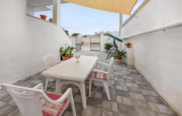 2 Bedroom Nice Home In San Pietro In Bevagna - Manduria